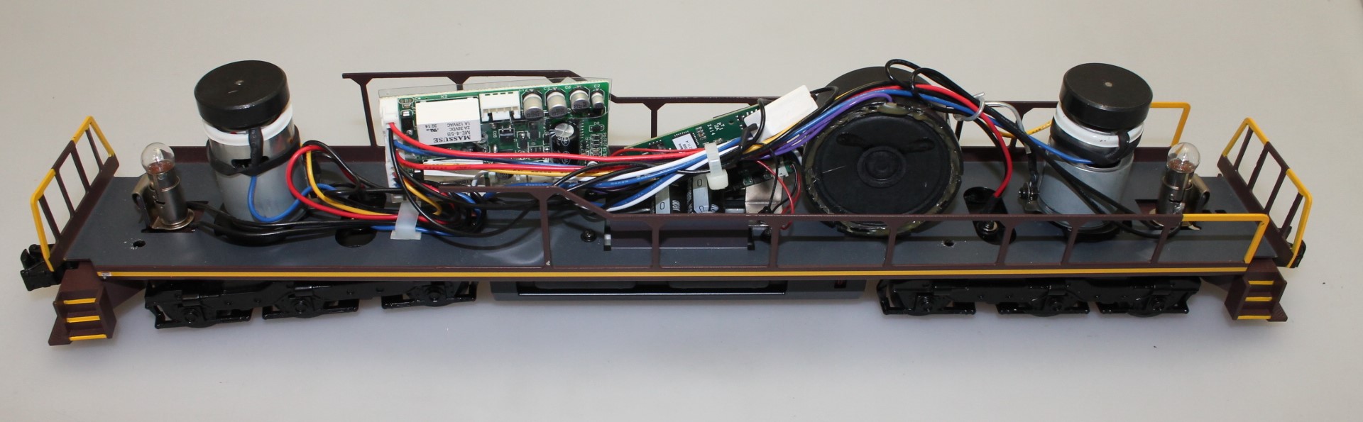 Complete Loco Chassis - Pennsylvania ( O scale Dash 9 ) [20433-CC ...